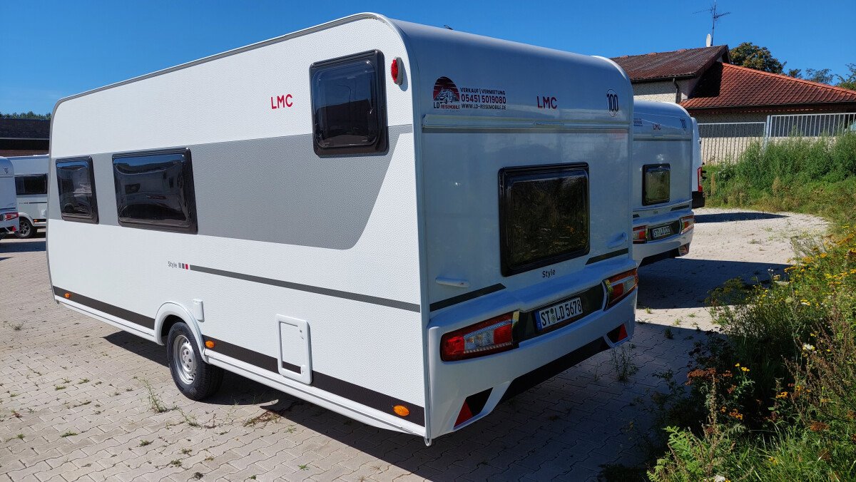 Wohnwagen LMC Style 490 K Wohnwagen mieten - AlpacaCamping